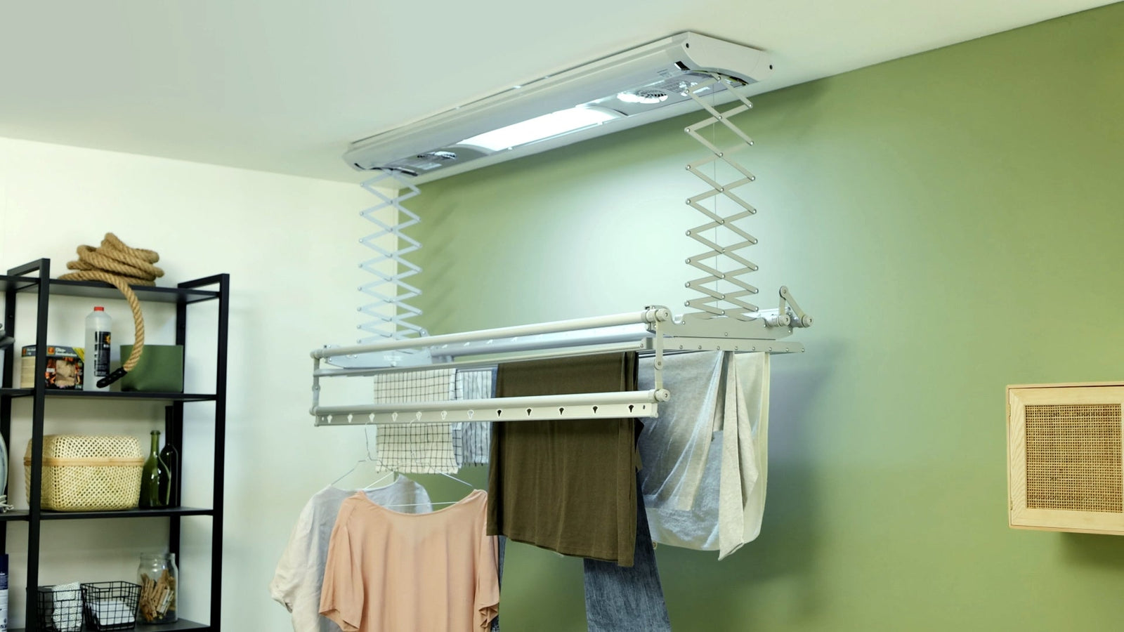 Electric drying rack for clothes with remote control | Foxydry Air